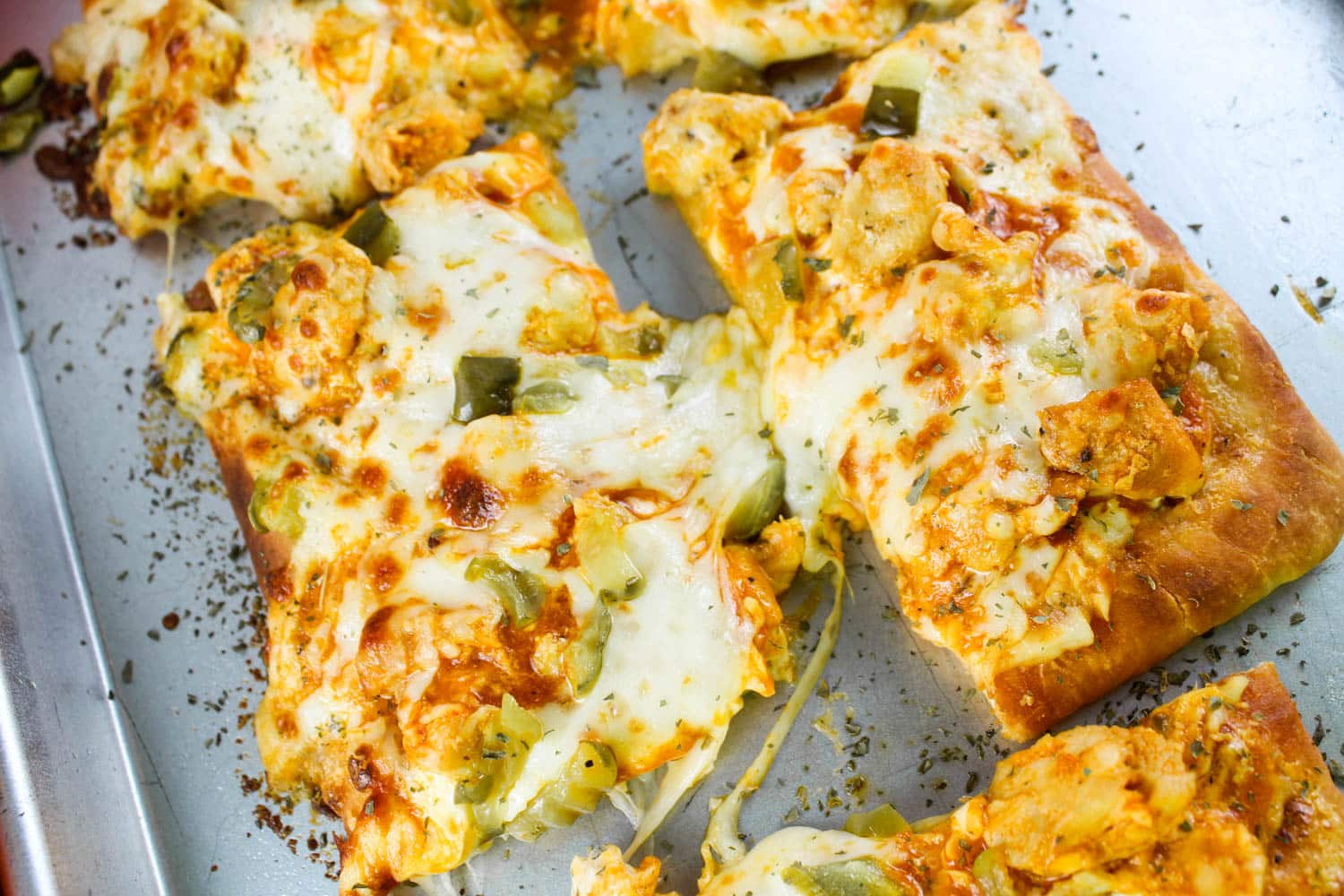 Buffalo Chicken Flatbread - The Food Hussy
