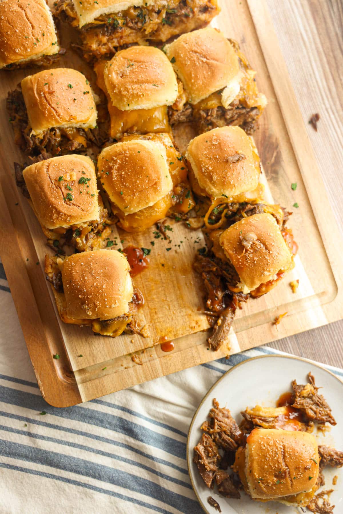 BBQ Beef Sliders - The Food Hussy